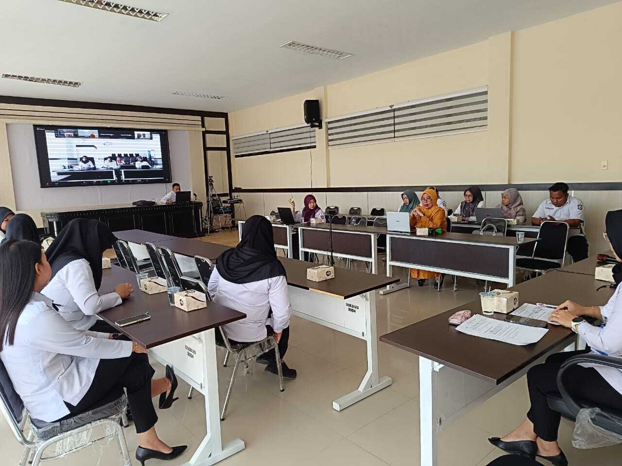 Seminar Nasional :GEN Z BERSINAR DI TENGAH PUSARAN KOMPETENSI GLOBAL ...